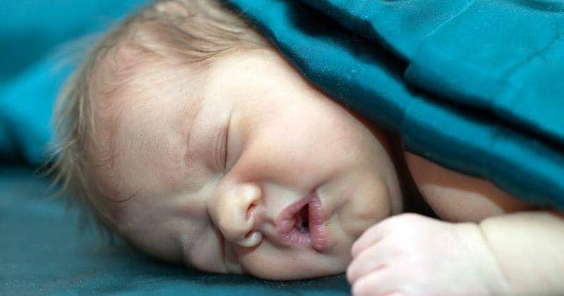 Bayi Tidur dengan Mulut Terbuka, Apakah Berbahaya? | Popmama.com